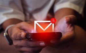 What to Text a Scammer: 75 Safe and Firm Responses